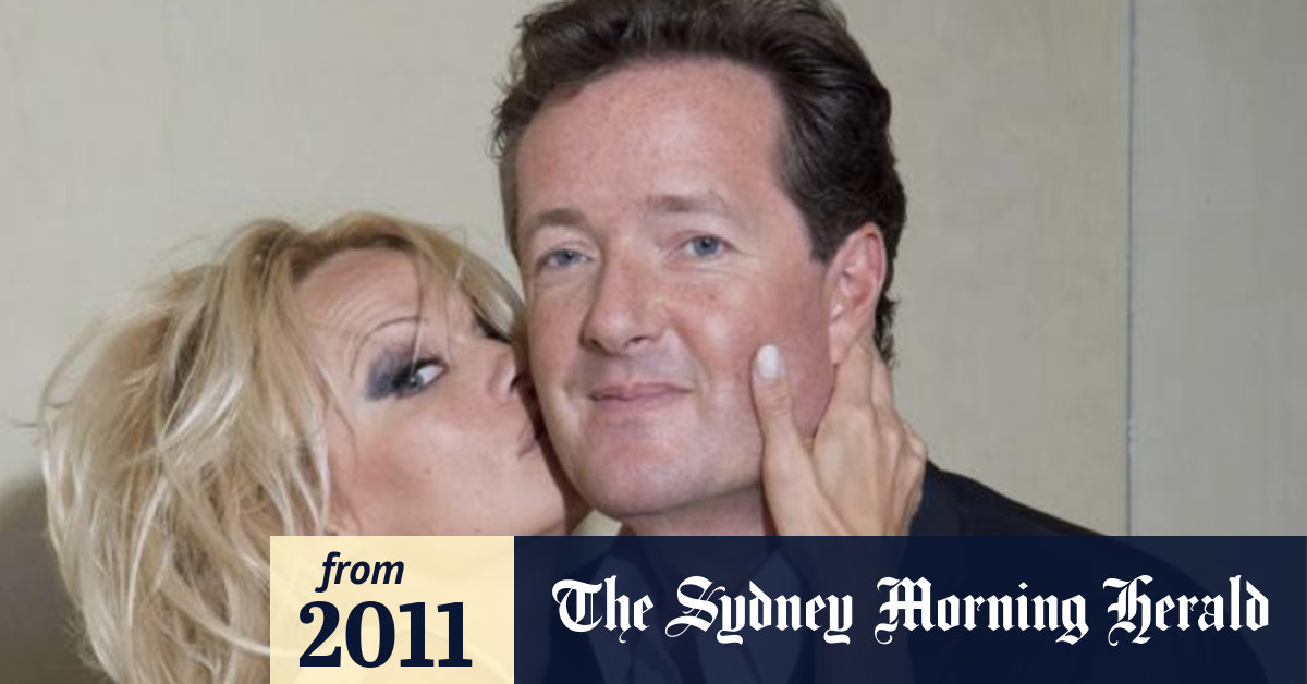 Video Piers Morgan Takes Over From Larry King